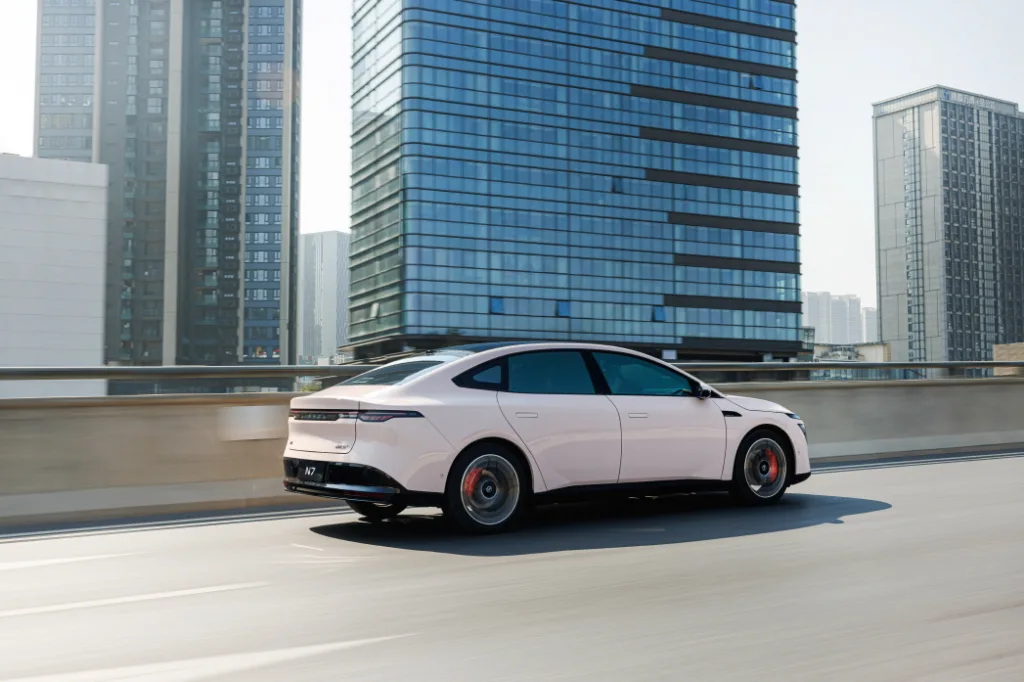 日産自動車、上海モーターショー2025で 新型EV「N7」公開