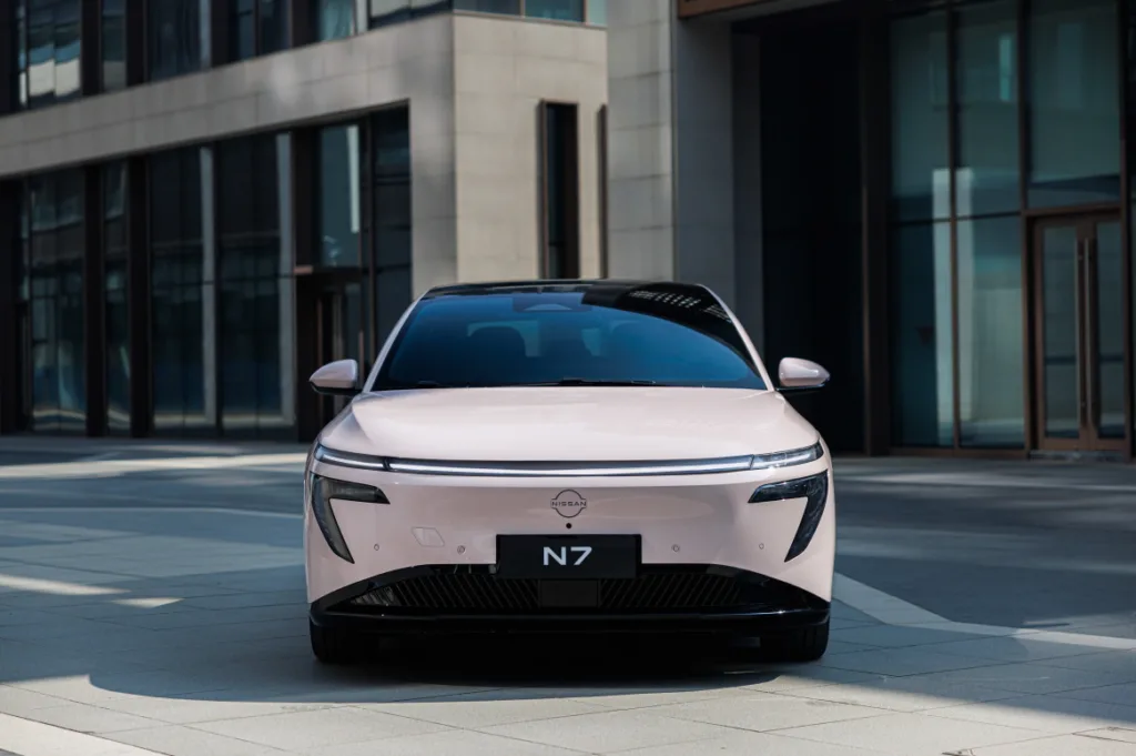 日産自動車、上海モーターショー2025で 新型EV「N7」公開