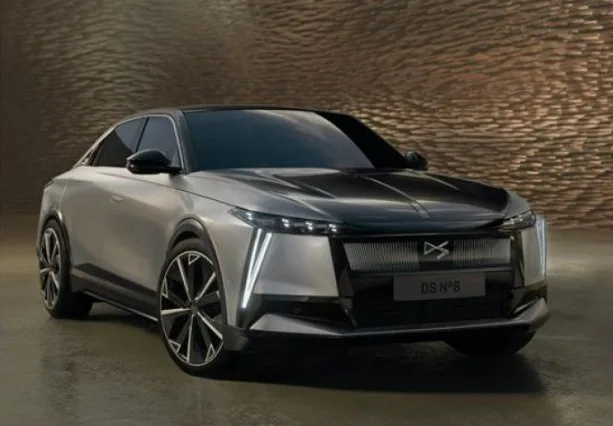 DS N°8, New brand campain for the launch in France