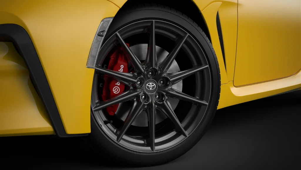 GR86 RZ “Yellow Limited”, FUJI 86/BRZ STYLE 2025 with 頭文字D」に出展