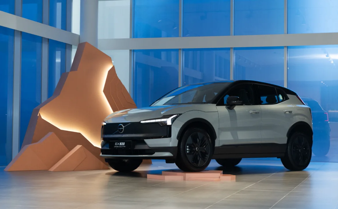 가격 파괴! 볼보 EX30CC 5,516만원, 글로벌 대비 3,500만원 저렴