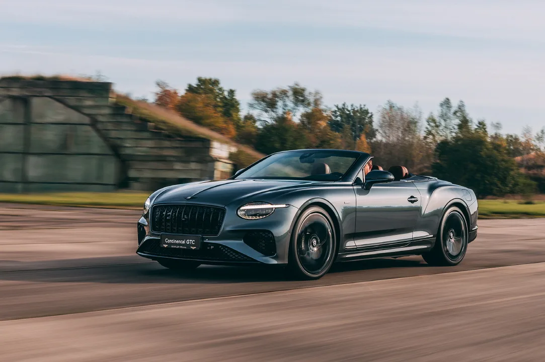 Bentley Prague celebrates 4 exclusive Czech Squqdron collection
